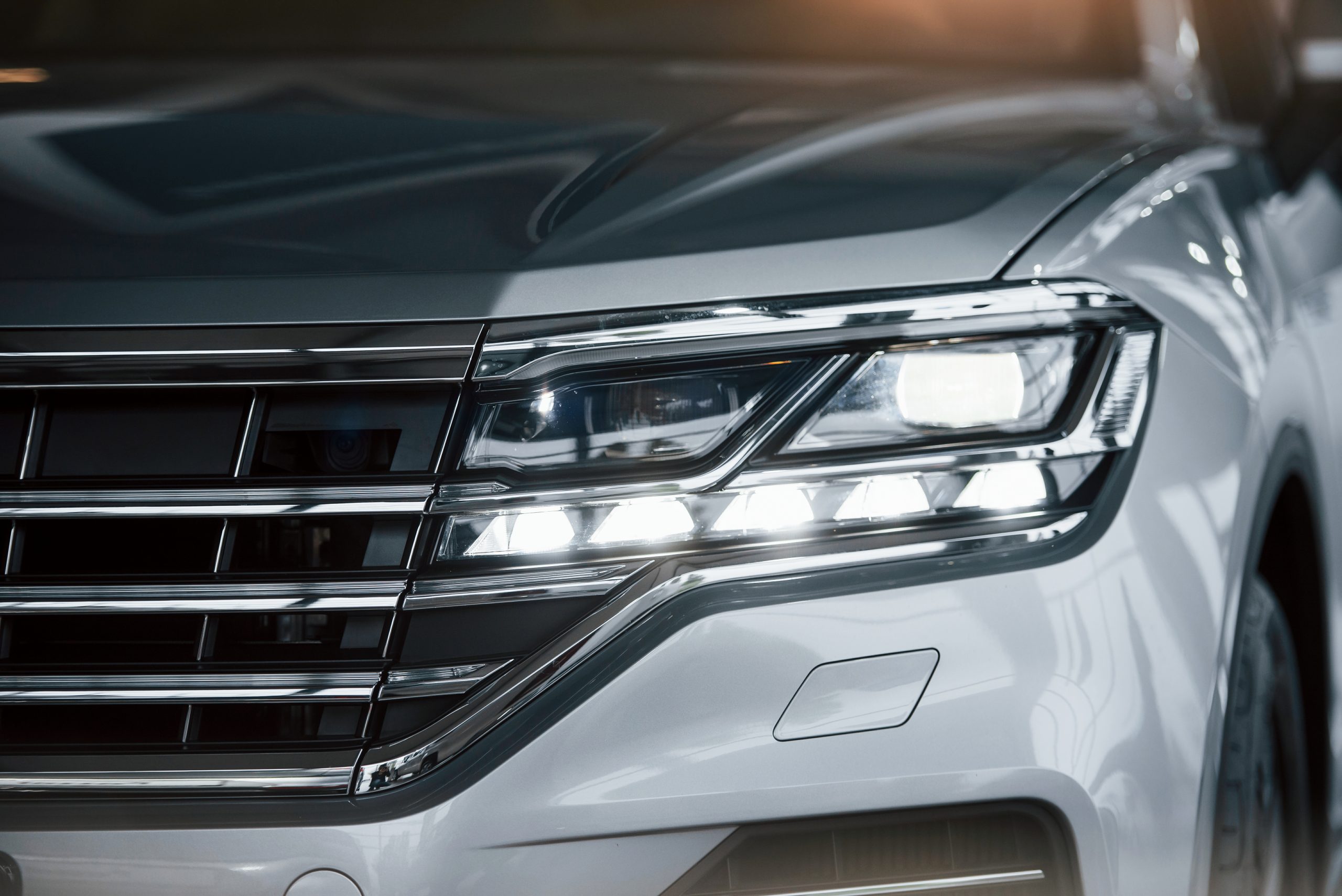 Quais são os faróis do carro? - Blog Autoglass Online