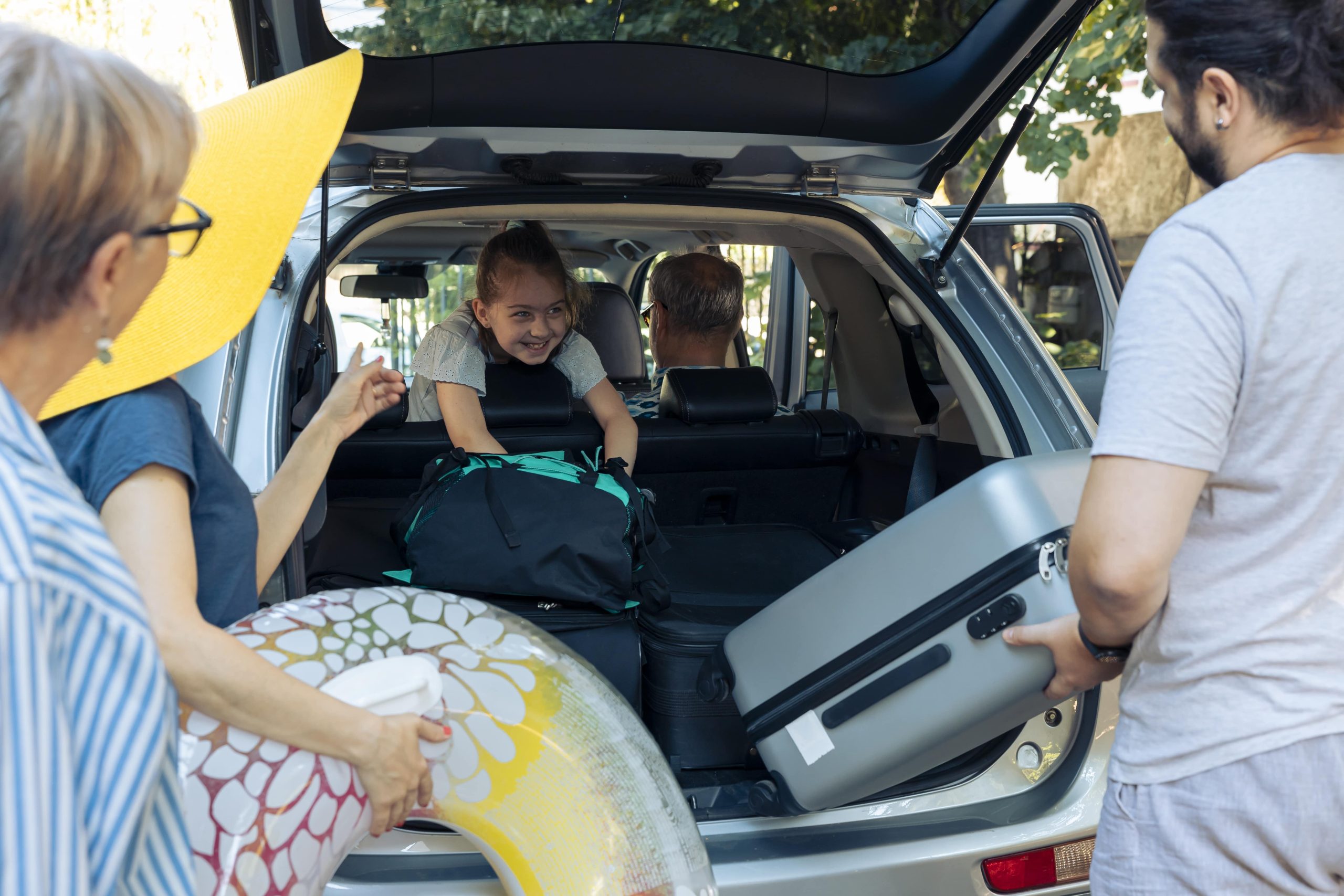 Guia para arrumar suas malas no porta-malas do carro - Blog Autoglass ...